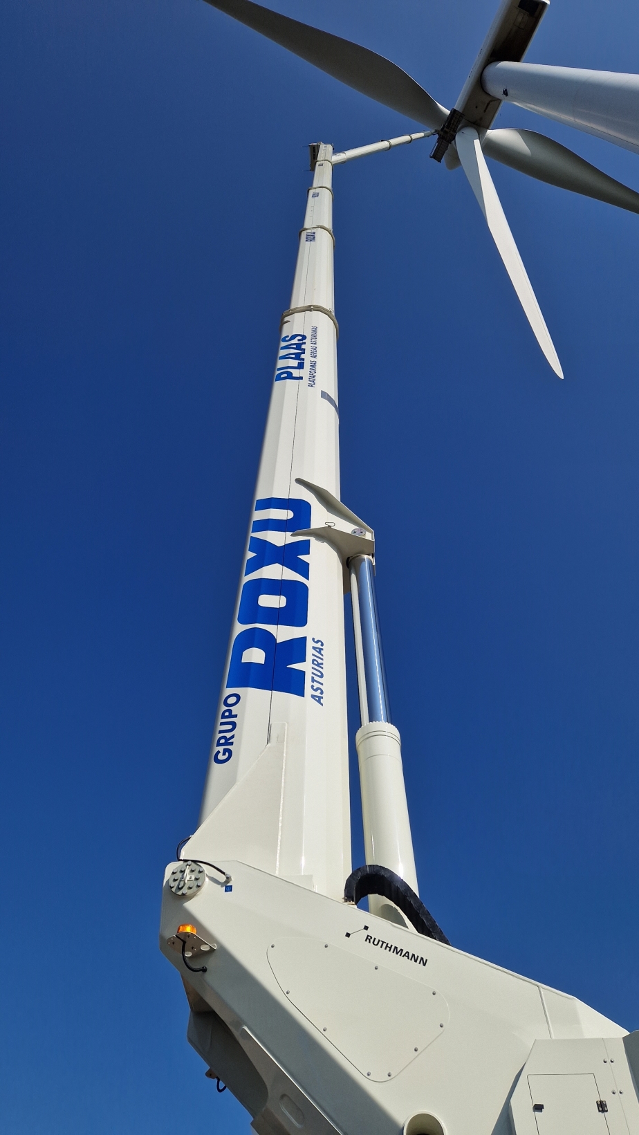 Große Reichweite und hohe Stabilität beim Einsatz an Windkraftanlagen ...